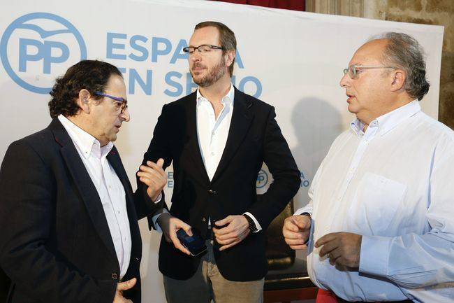 Luis Aznar, con la Fundación Europea para las Personas Desaparecidas ...